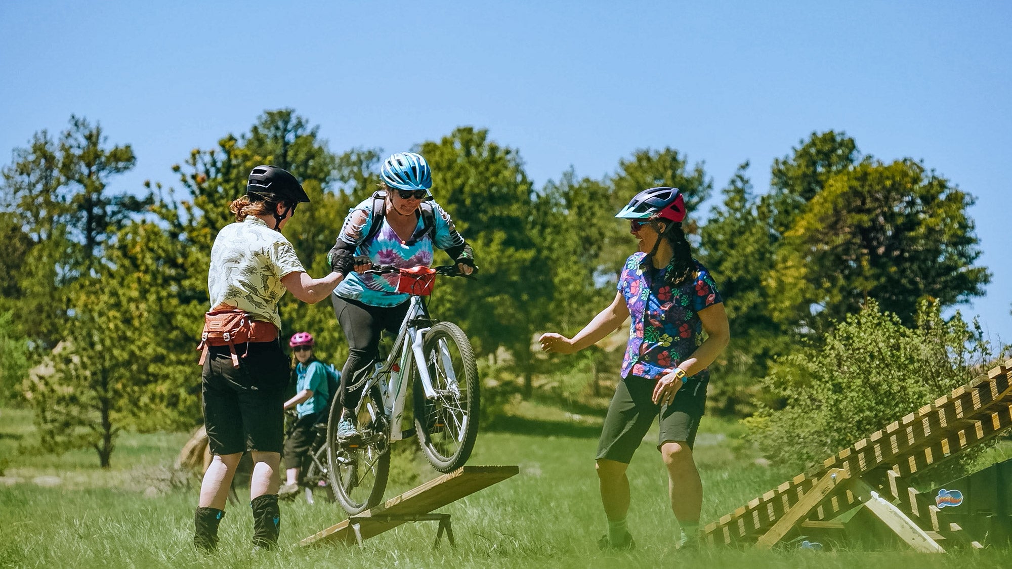 Rowdy Gowdy – Empowering Women in MTB – PEARL iZUMi